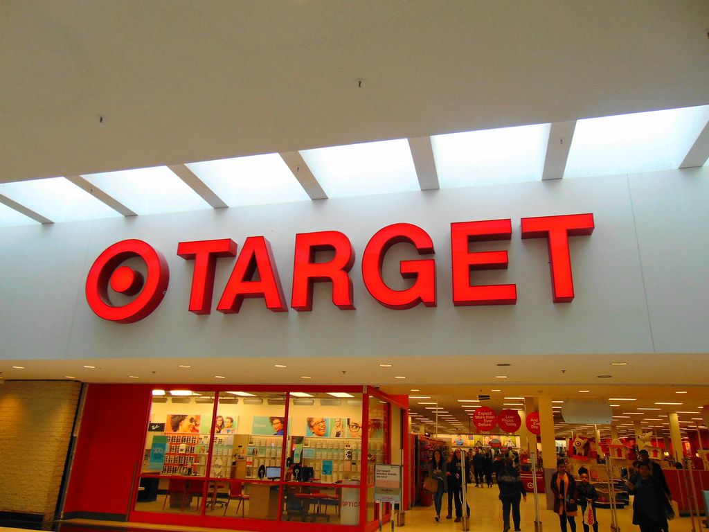 Best 10 Fun Things to Do at Holyoke Mall in Holyoke, MA